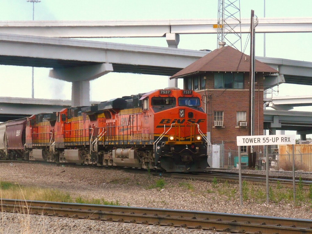 BNSF 7537